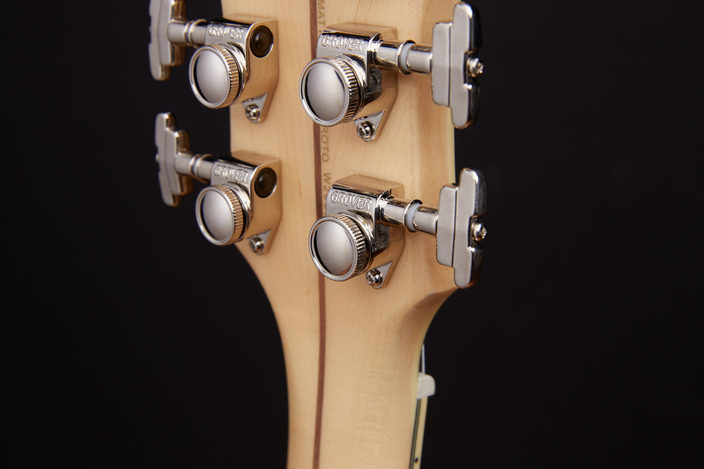 The Benefits of Locking Tuners and How to Use Them - D'Angelico Guitars